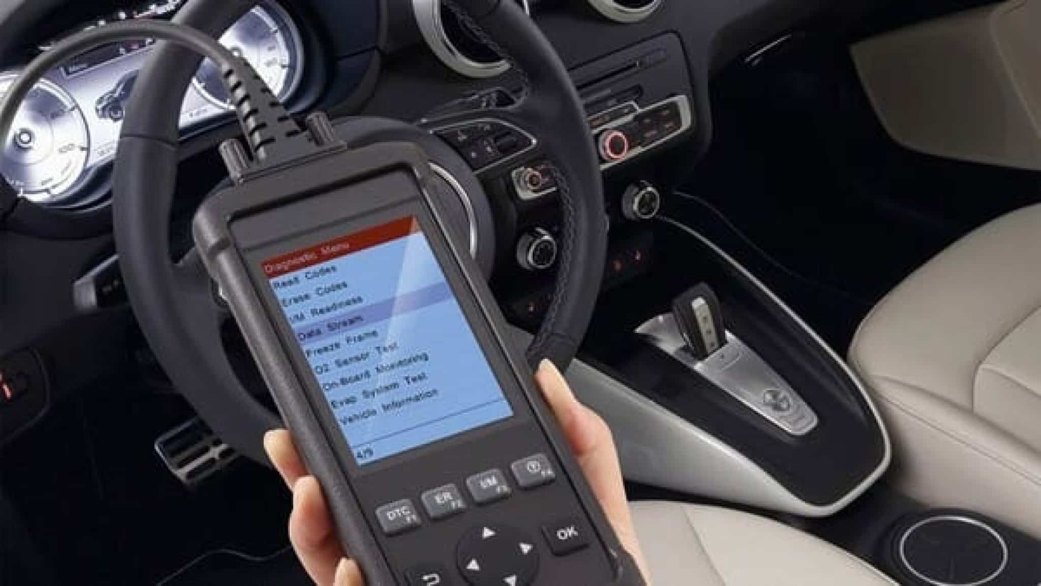Meilleure valise de diagnostic auto multimarque : Comparatif 2026